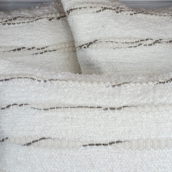 new haydee pillow, 24x24 – homenature